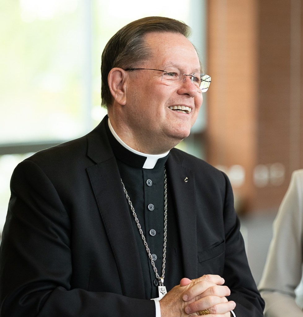 15 bougies pour notre archevêque! | Église catholique de Québec